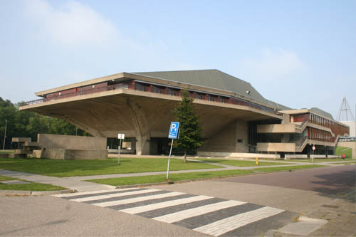 Auditorium Technische Universiteit, Delft, Van den Broek en Bakema ...