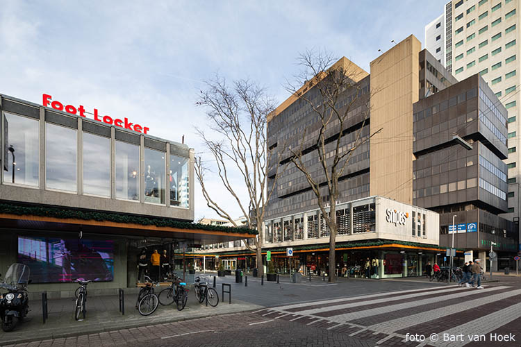 Lijnbaan, Rotterdam, Van den Broek en Bakema | Architectuurgids