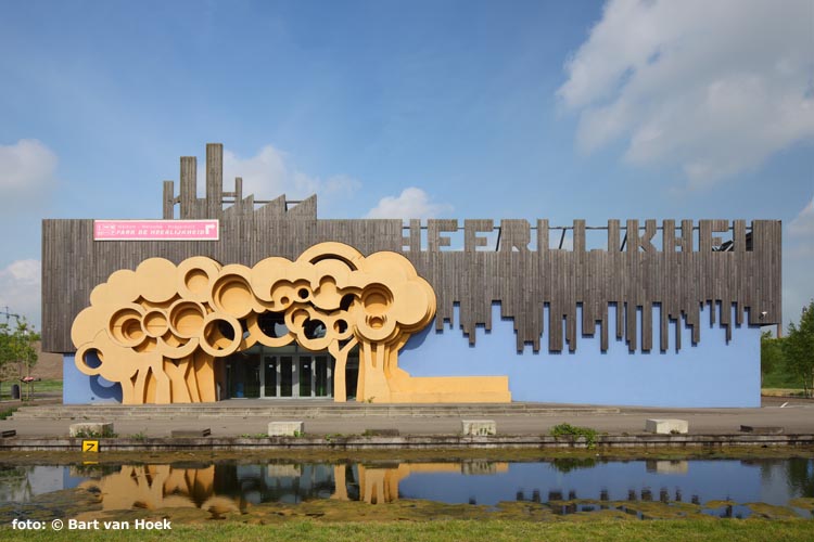 Villa Heerlijkheid Hoogvliet, Rotterdam, Fat Architecture ...