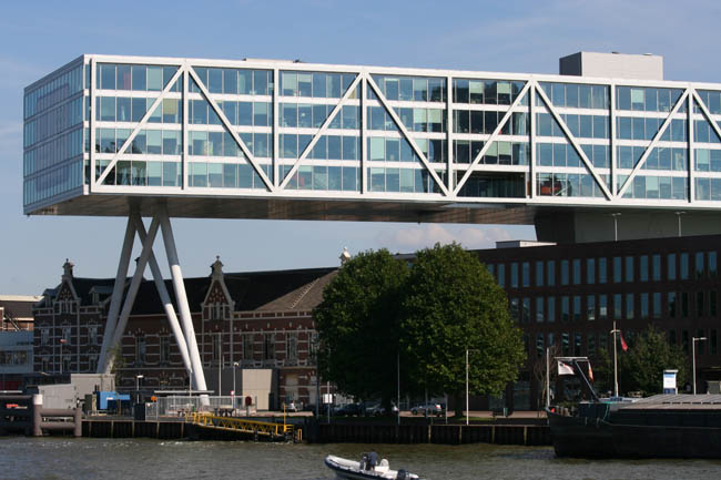 Kantoorgebouw De Brug, Rotterdam, JHK Architecten | Architectuurgids