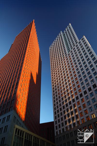 Rijkskantoor Turfmarkt, Den Haag, H. Kollhoff | Architectuurgids