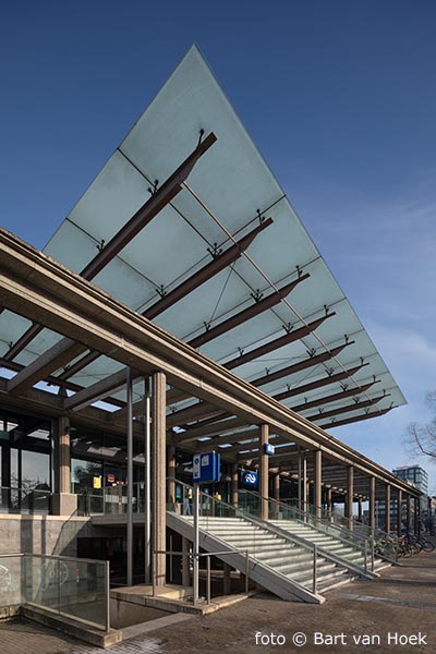 Station Enschede, Enschede, H. Schelling | Architectuurgids