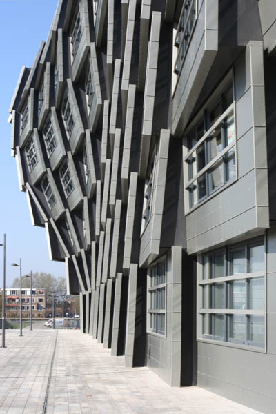 Blok 16 The Wave, Almere, R. van Zuuk | Architectuurgids